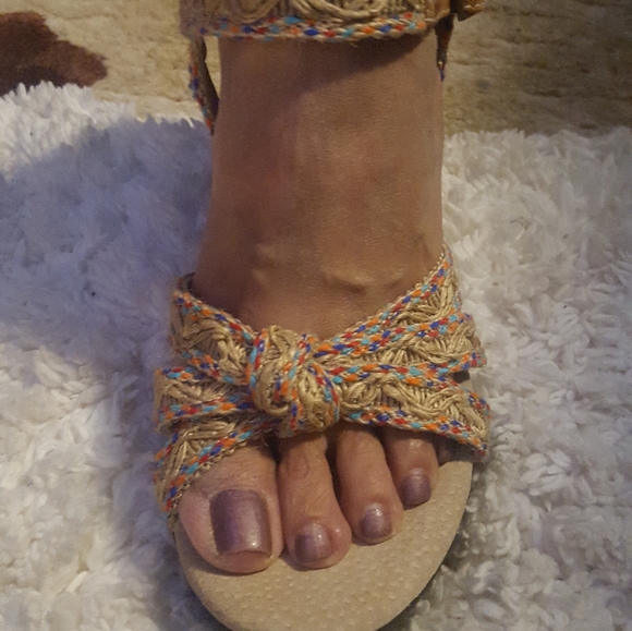 Sbicca | Shoes | Sbicca Vintage Womens Size 8 Wedge Sandals | Poshmark